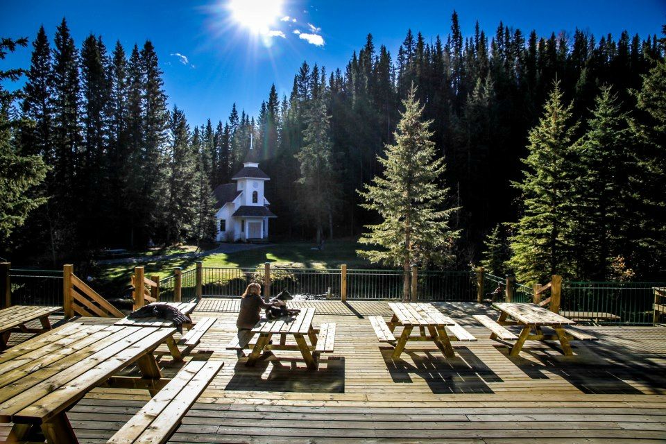 Creekside Lodge - Camp Caroline