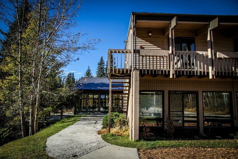 Creekside Lodge - Camp Caroline